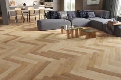 Cina pavimentazione composita del vinile di effetto di legno della spina di pesce del polimero della pietra di 4.2mm spc in vendita