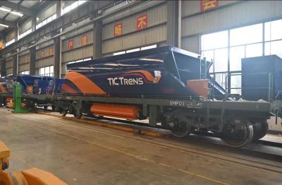 China 1.6M Grain Car 50t Pneumatic Covered Hopper Cars Gauge Railway In Brazil for sale