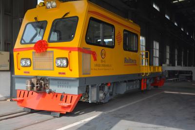 China Multi-functional Rail Service Type Rail Car With Crane for sale