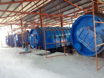 China Máquina de pirólise de reciclagem de resíduos de alta capacidade de 15,5 kW para extração de energia do óleo combustível à venda