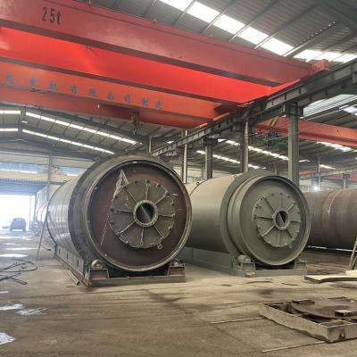 Cina 15Impianto di pirolisi di gomma di plastica per la produzione di carburante in vendita