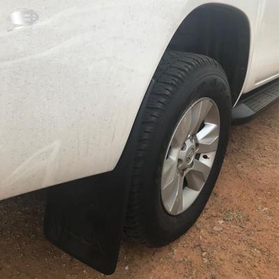 Cina Parafango Matte Black Auto Mud Flaps dell'automobile dell'ABS per Hilux Revo 2015-2018 in vendita