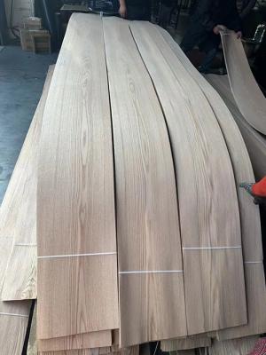 China Dikte 0,45 mm Red Oak Wood Veneer Slice Cut Panel AAA Te koop