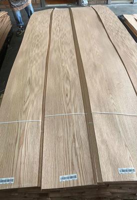 China Crown Cut American Red Oak Veneer Panel AA Grade Dikte 0,5 mm Te koop