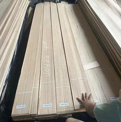 China 0.50mm White Oak Wood Veneer American Quarter Cut Panel Aaa Grade for sale