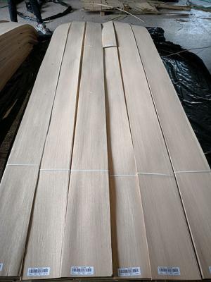 Cina L'impiallacciatura del grano di legno della decorazione interna 0.5mm ha laminato la quercia bianca naturale in vendita