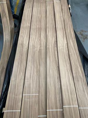 China 8% Moisture Wood Grain Veneer 250cm Quarter Sawn Walnut Veneer for sale