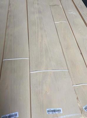 China MDF Wit Ash Wood Veneer Flat Cut 120cm Lengte is op Bevloering van toepassing Te koop