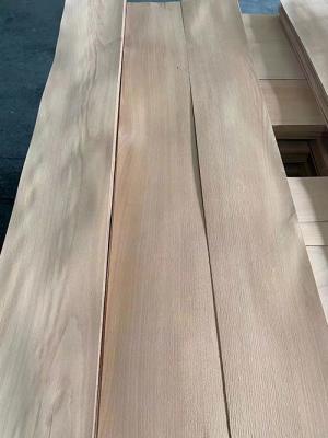Cina La fetta ha tagliato la pavimentazione cotta a vapore di legno di faggio impiallaccia l'umidità di 12% in vendita