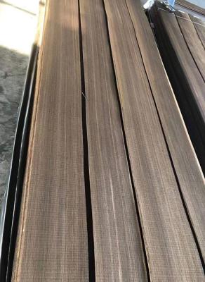Cina La sega affumicata di 0.70MM ha tagliato il pannello A dell'impiallacciatura di legno di quercia/l'uso decorazione interna di B in vendita