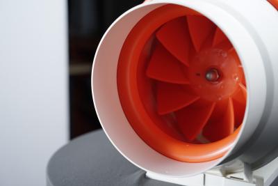 China Quick and Easy Installation of Energy Inline Duct Fans for Improved Construction Site Ventilation for sale