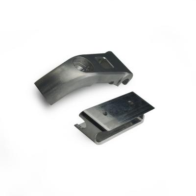 Cina 6063 6061 prototipo lavorante di alluminio di CNC di AL6082 AL7075 che gira 304 acciaio inossidabile 316 in vendita