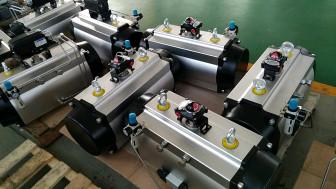 China actuador neumático de las válvulas de control neumático para la mariposa/las vávulas de bola en venta