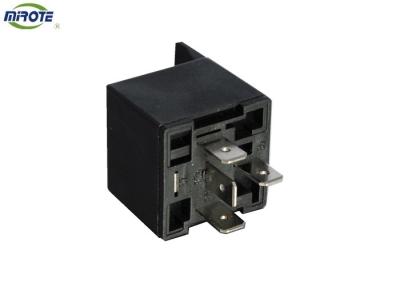Cina 40 prova resistente della polvere di Pin di amp Relay85920-2570 4, un relè di 30/40 di amp 24V con lo schienale di plastica 0332014150 in vendita