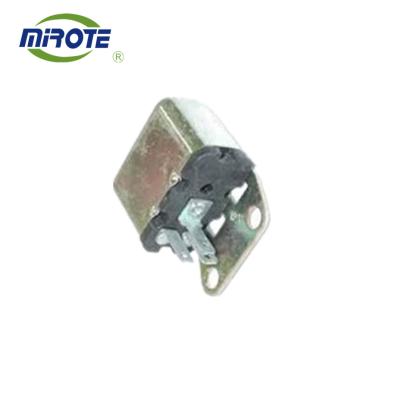 China Relé leve automotivo plástico preto para o relé velho 2480982 de Chevrolet Buick CAD 1116980 1116920 12339252 1115811 à venda