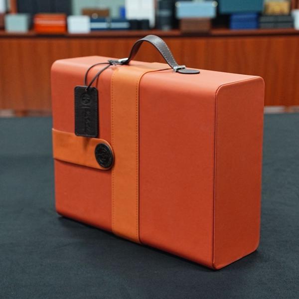 Quality OEM / ODM Magnetic Flap Gift Box Durable Luxury Wine Gift Box for sale