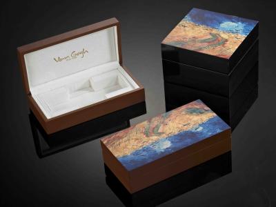 China Luxury Jewelry Packaging Box Glossy / Matte Jewelry Collection Box for sale