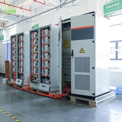 Cina Sistema di batteria CTS ad alta tensione LiFePO4 215 kWh 418 kWh per lo stoccaggio di energia industriale e commerciale in vendita