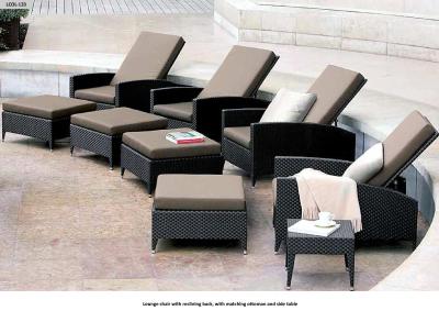 China hotel garden sun lounger rattan chaise lounge for sale