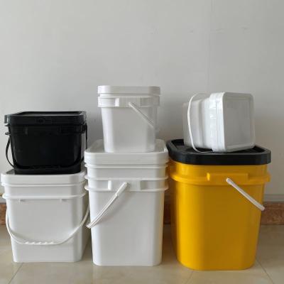 Cina Barattolo quadrato in polipropilene blu con personalizzazione 1L-25L Barattolo di plastica per durevole in vendita