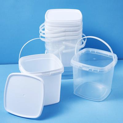 China 1L Square Plastic Bucket with Lid Manufactured Easy-Opening Food Storage Container for sale