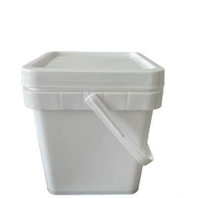 Cina Bottile di plastica quadrata certificata con coperchio versatile e rotondo o quadrato in vendita