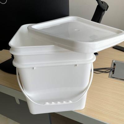 Cina Bottine di plastica quadrate personalizzabili da 15L con maniglia e accessori per la stampa in vendita