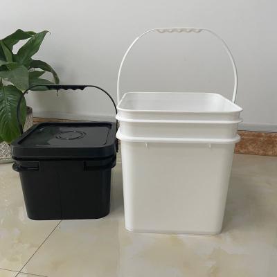 Cina Scafo di plastica quadrata con coperchio durevole e soluzione di stoccaggio in vendita