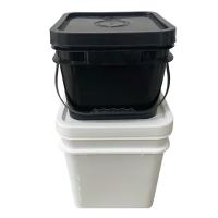 China Durable Square Plastic Bucket with Lid Convenient Pet Treat Storage Solution for sale