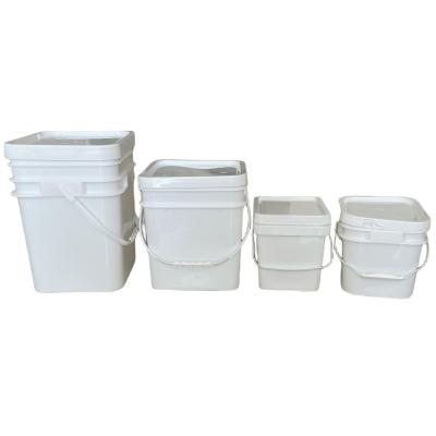 Cina 3-25L secchi di plastica quadrati con manico e accessori in vendita