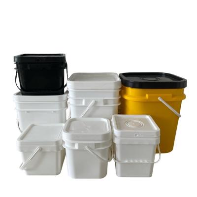 Cina 3-25L secchi di plastica quadrati con manico e accessori in vendita