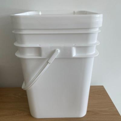 Cina 2L 4L 5L 8L 10L 15L 18L 20L contenitore di plastica a secchio quadrato con serigrafia in vendita