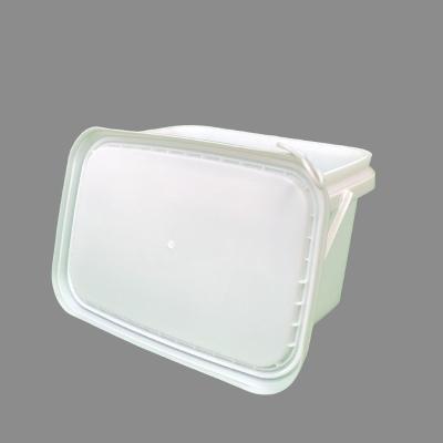 Cina Certificato GAP/ISO/FDA Scafo quadrato di plastica rossa con coperchio per l'imballaggio di alimenti per animali domestici in vendita