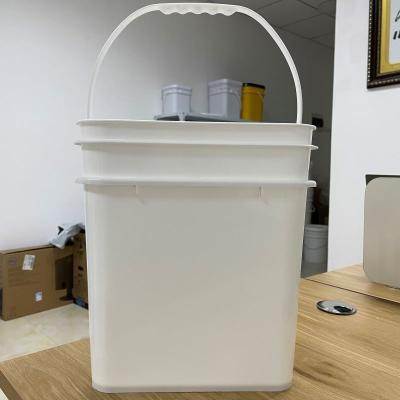 Cina Personalizza vasche da 5 galloni con soluzione versatile di secchi quadrati in plastica durevole in vendita