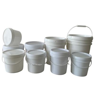 Cina Bottile di plastica personalizzato con maniglia di metallo e coperchio sigillato in colore blu in vendita
