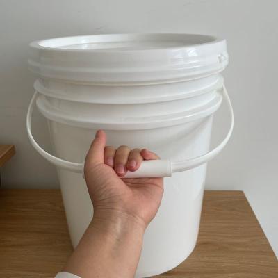 Cina Bottile di compost personalizzato con maniglia di metallo resistente e rispettoso dell'ambiente in vendita
