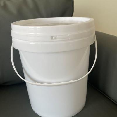 Cina 6 litri di secchio di plastica con coperchio personalizzato e certificato da GAP/ISO/FDA da secchio di plastica in vendita