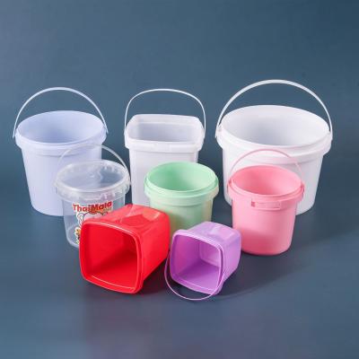 Cina 500 ml 1L 2L 3L 5L Bianco tamburo di plastica di grado alimentare secchi quadrati in vendita