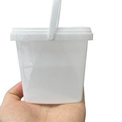 Cina Un secchio di plastica quadrato con copertura in vendita