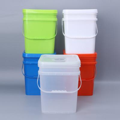 Cina Scafo nero da 10 litri di plastica con coperchio robusto e materiale HDPE in vendita