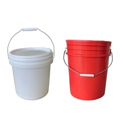 China Chemical 4L Plastic Bucket with Lid and Handle Plastic Container for sale