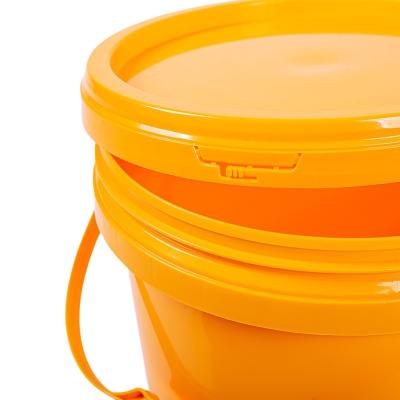 China 300 ml 25L ronde vierkant plastic emmer met deksel en handvat van dikte 1,0 tot 2,5 mm Te koop