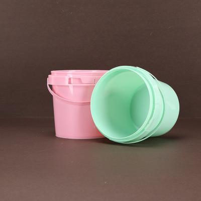 China 1.0 to 2.5 MM Thickness Sweet Drink Container Food Bucket with GAP/ISO/FDA Validation for sale