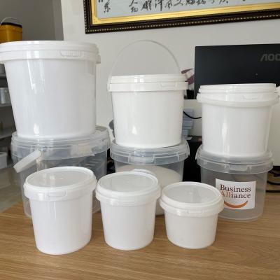 Cina Bottile di plastica in polipropilene da 1,0 a 2,5 mm con coperchio stampato in vendita