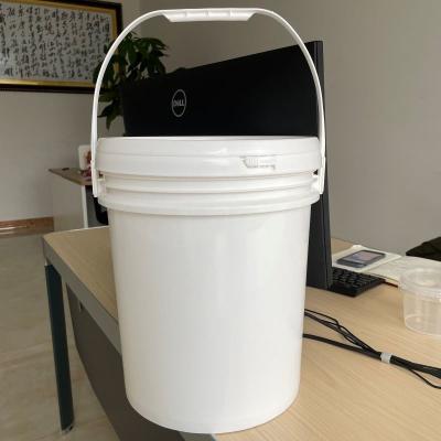 China Recycle Customize 15L Plastic Bucket With Lid and Strong Pail with Metal Handle for sale