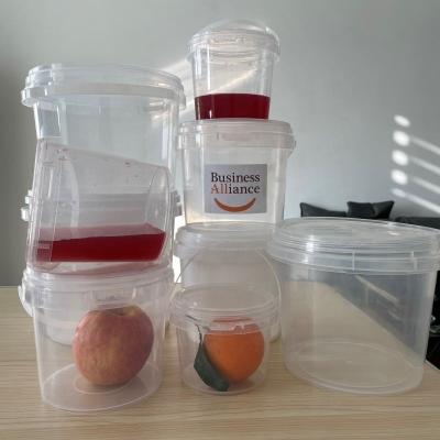 Cina 500 ml 1500 ml secchio rotondo di plastica con coperchio a tenuta stagna secchio trasparente e industriale in vendita