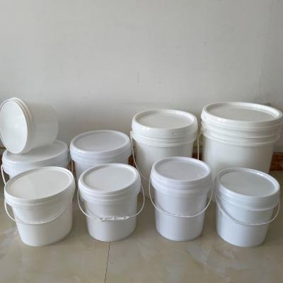 Cina Botti di polipropilene da 10 litri con coperchio e manico OEM Contenitore di vernice in plastica da 2 galloni in vendita