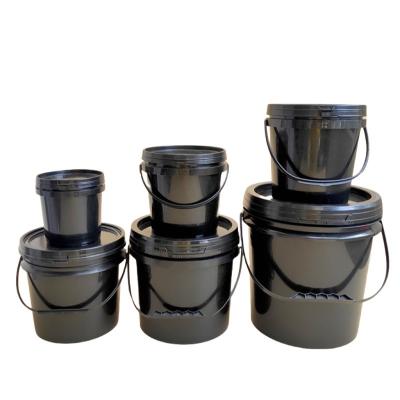 Cina 1L 2L 3L 4L 5L secchio rotondo di plastica nero o bianco con spessore del coperchio da 1,0 a 2,5 mm in vendita