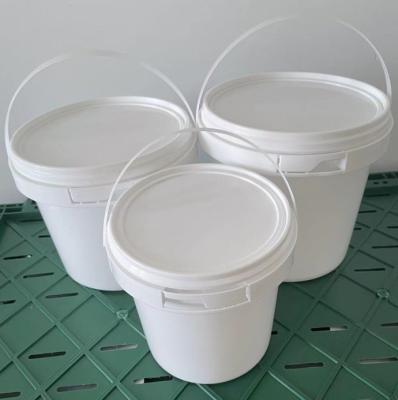 China 2 Gallon Square Plastic Bucket in Yellow Color for Food and Industrial Applications for sale