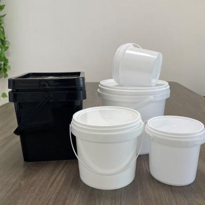 Cina Ottieni il tuo secchio di plastica bianco da 5 galloni con coperchio da Plastic Bucket GAP/ISO/FDA Certified in vendita